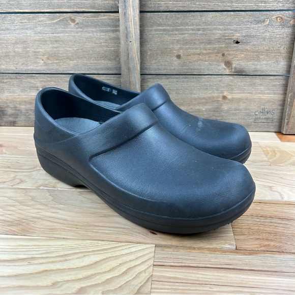 CROCS | Shoes | Crocs Neria Pro Ii Work Clog Black Slip On Dual Comfort ...